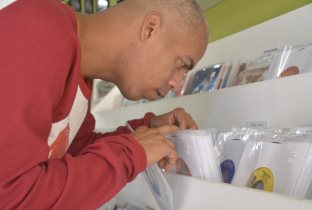 Marc Davis · Biography