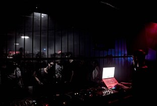 Matthew Puffett · Artist Profile