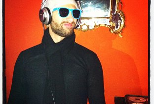 Max Beat · Artist Profile