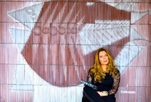 Menja Mist · Artist Profile