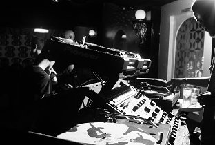 Mic Mills · Artist Profile