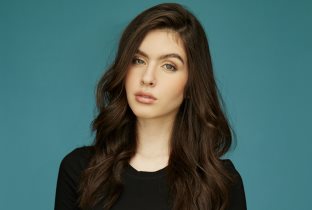 Natalia Roth · Biography