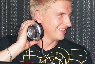 Nick Honess · Artist Profile