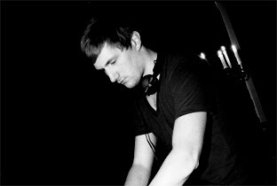 Nicola G · Tour Dates & Tickets