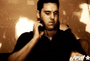 Niels van Mil · Artist Profile