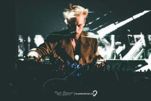 Oliver Alex · Artist Profile