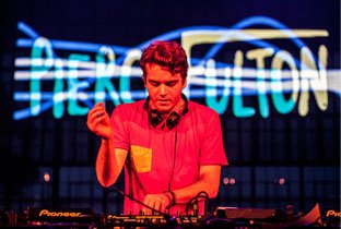 Pierce Fulton · Artist Profile