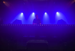 Raeside · Artist Profile