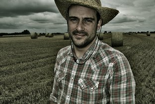 Roberto Auser · Artist Profile