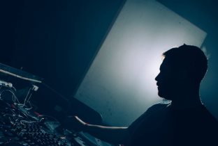 Ryan Simpson · Artist Profile