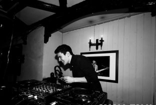 Sam McGrath · Artist Profile