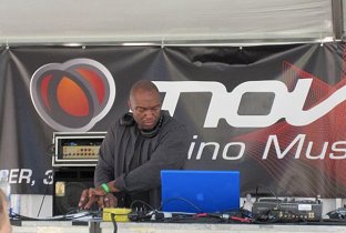 Sean Deason · Artist Profile