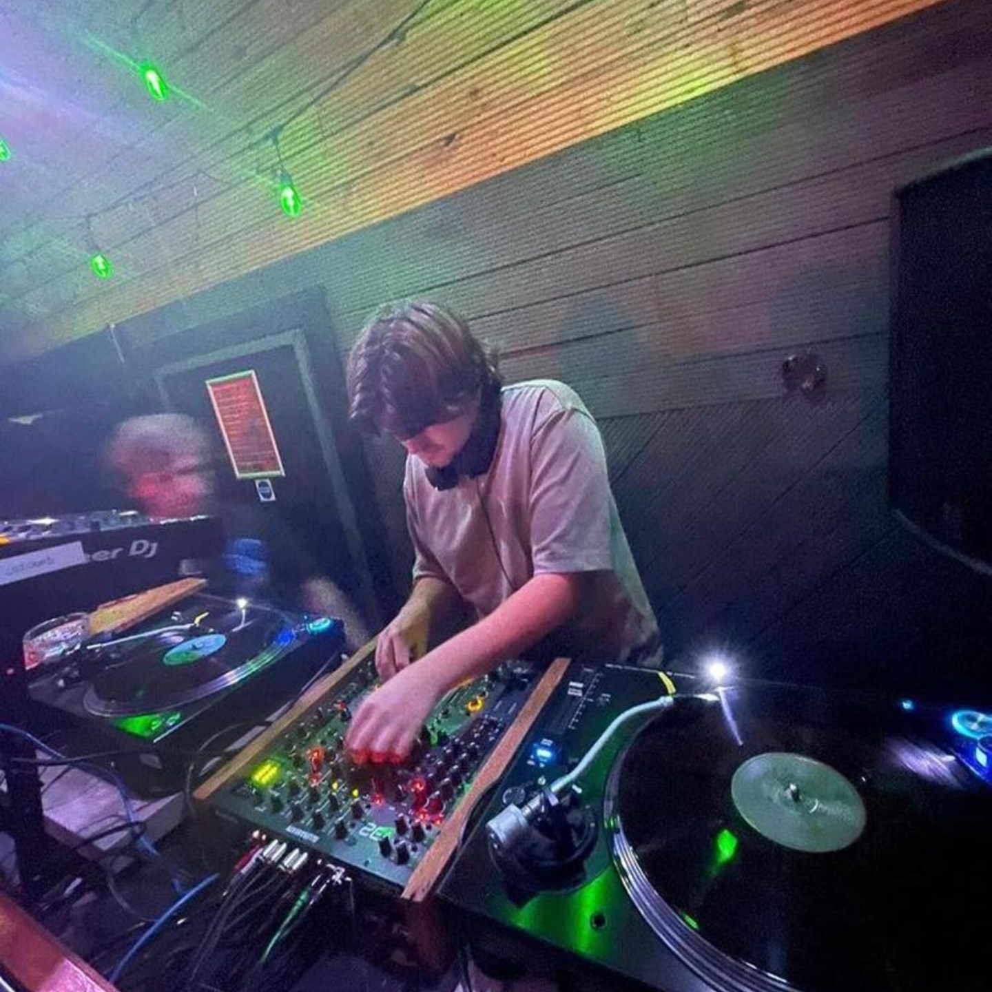 _Hess · Artist Profile