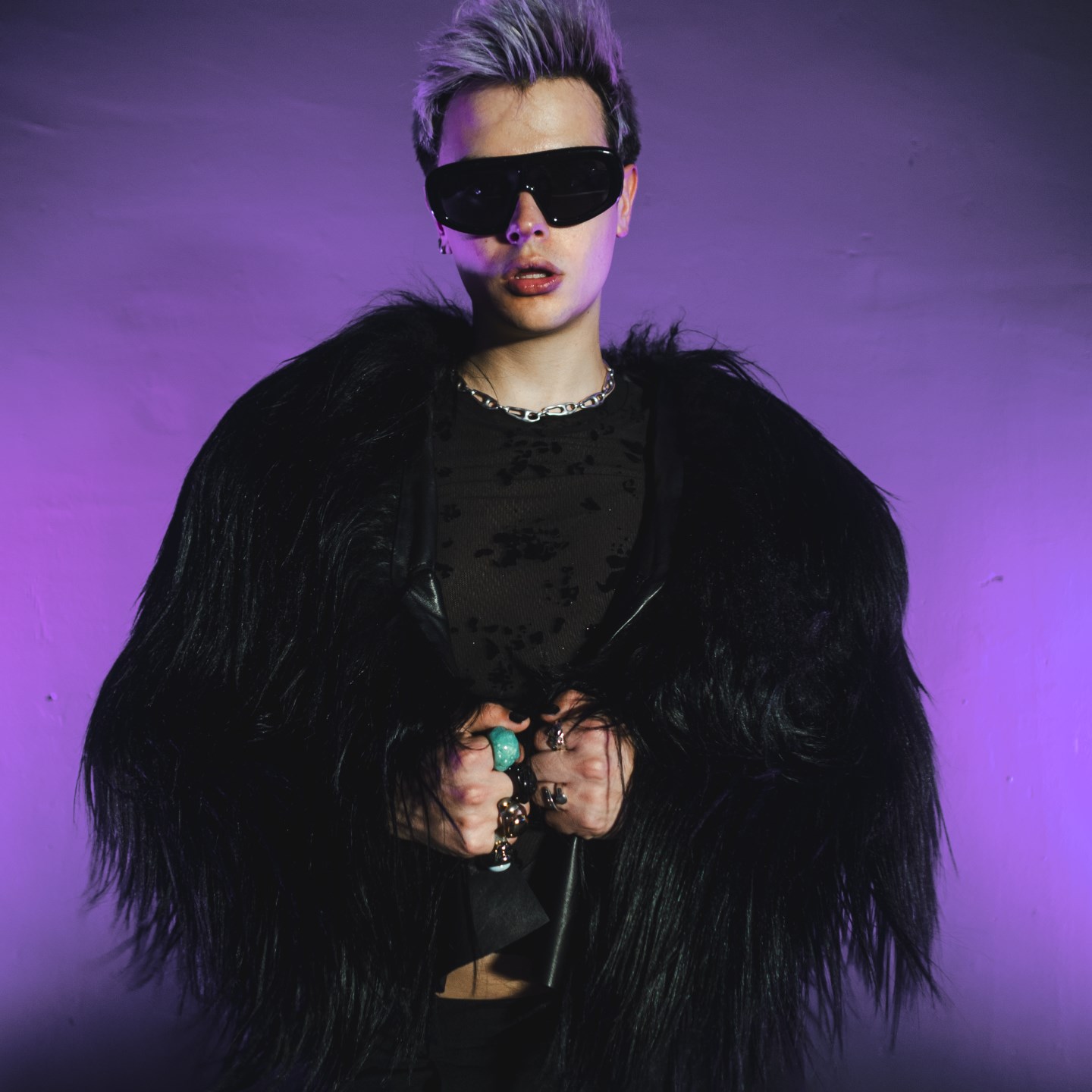 AARON BLEEK · Artist Profile