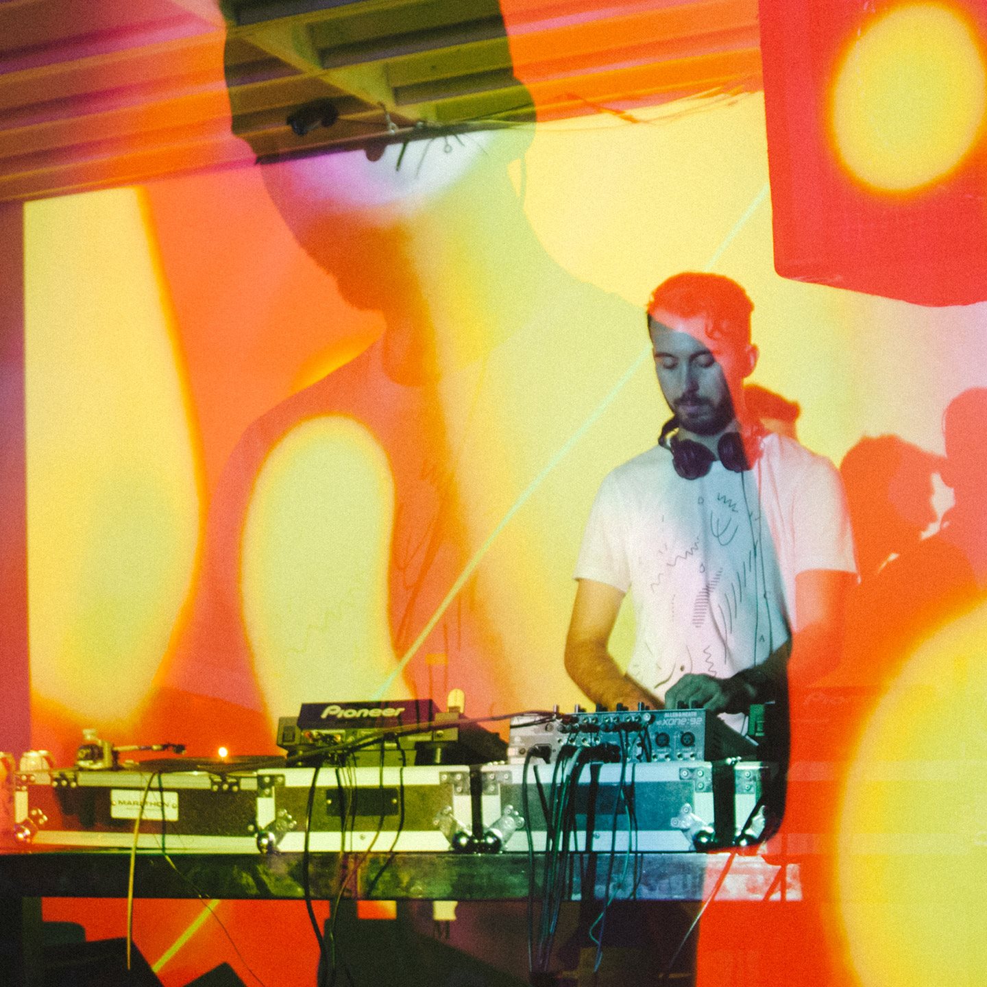 Aaron Davis · Artist Profile