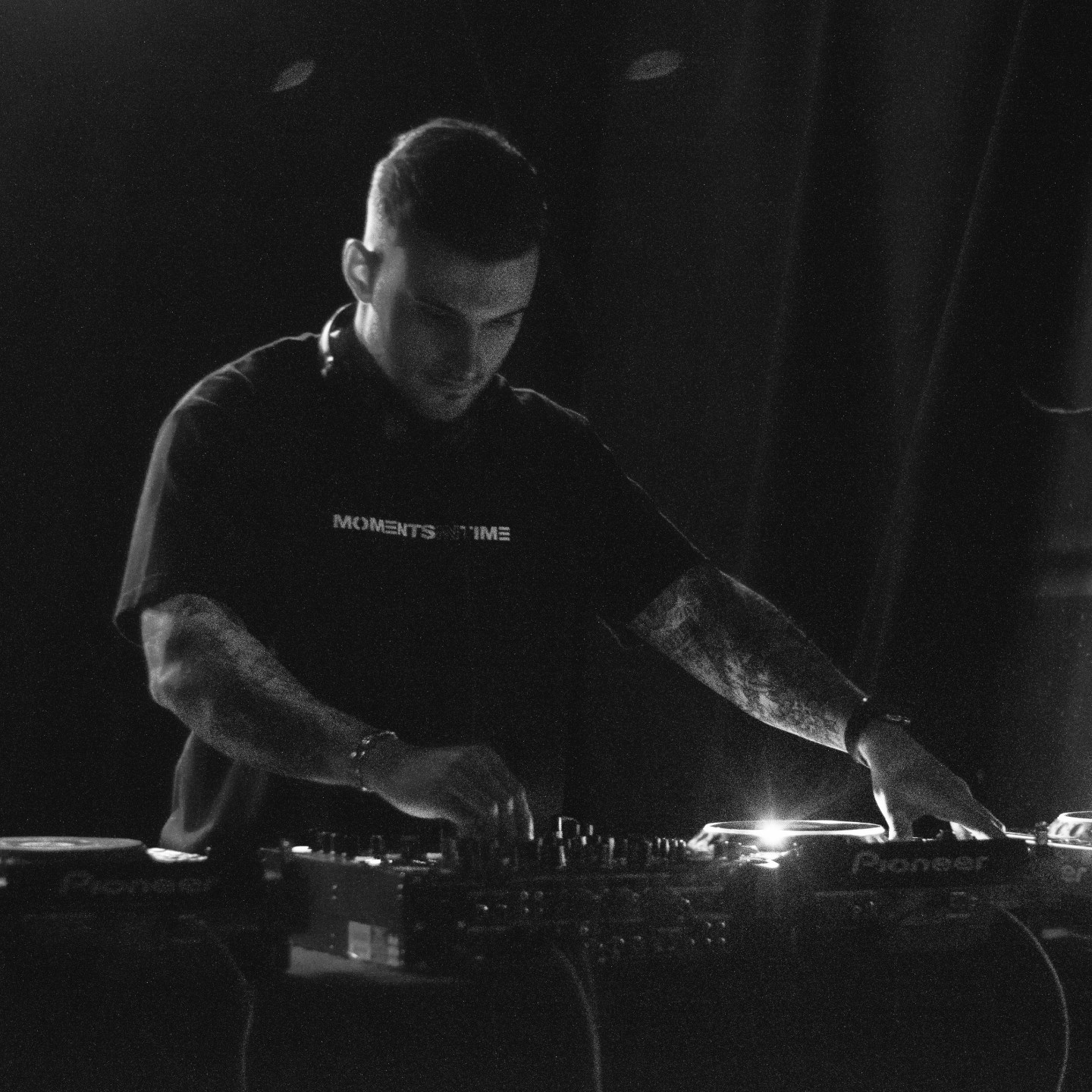 Adam Bacon · Artist Profile