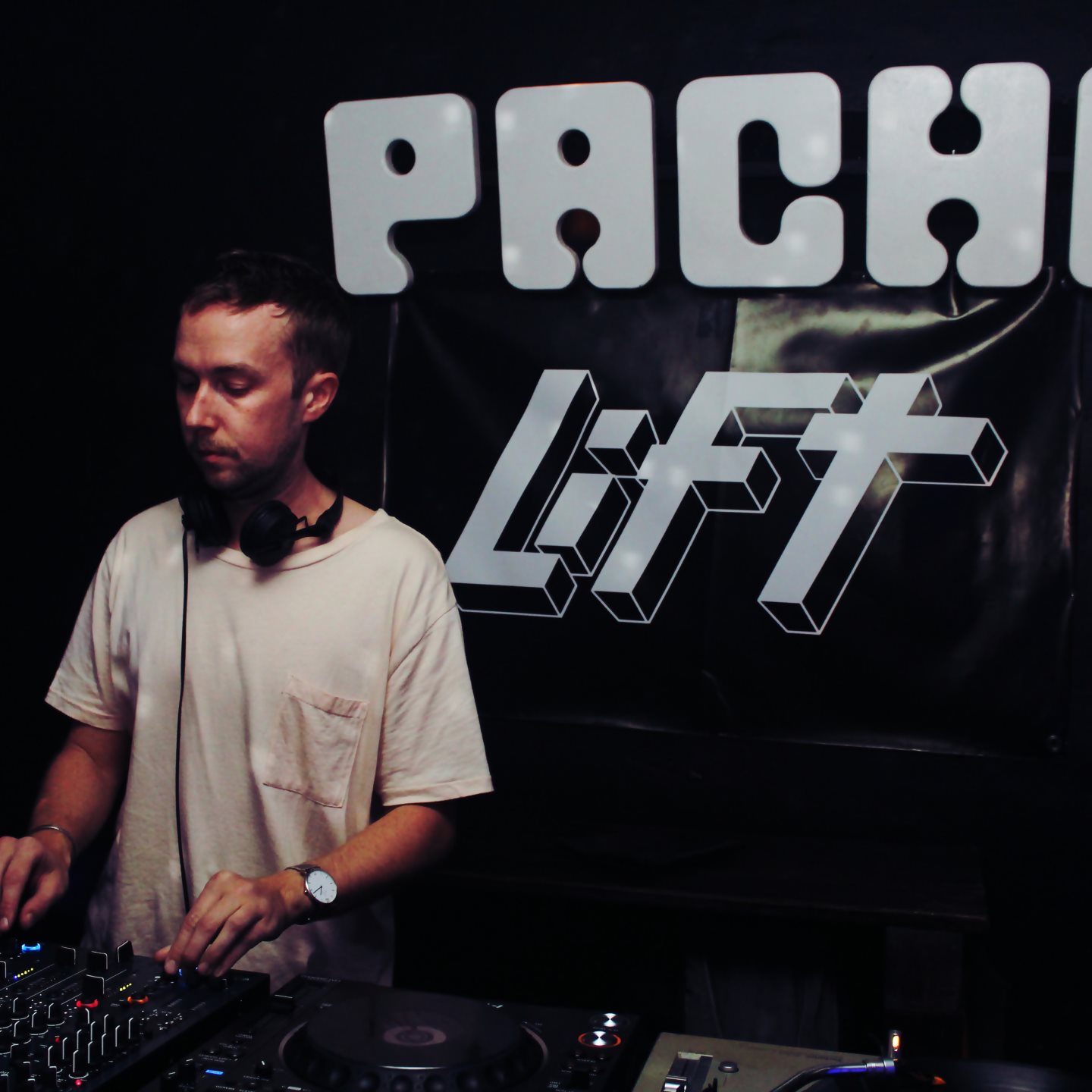 Adam Chappell · Artist Profile