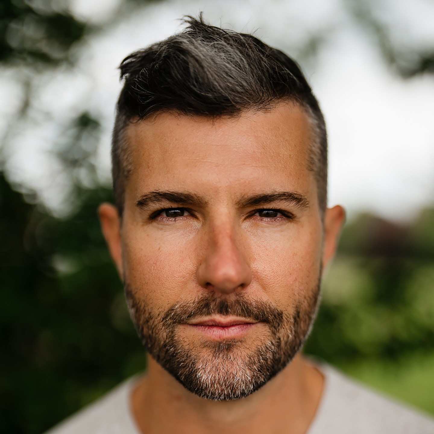 Adam Gillett · Biografia