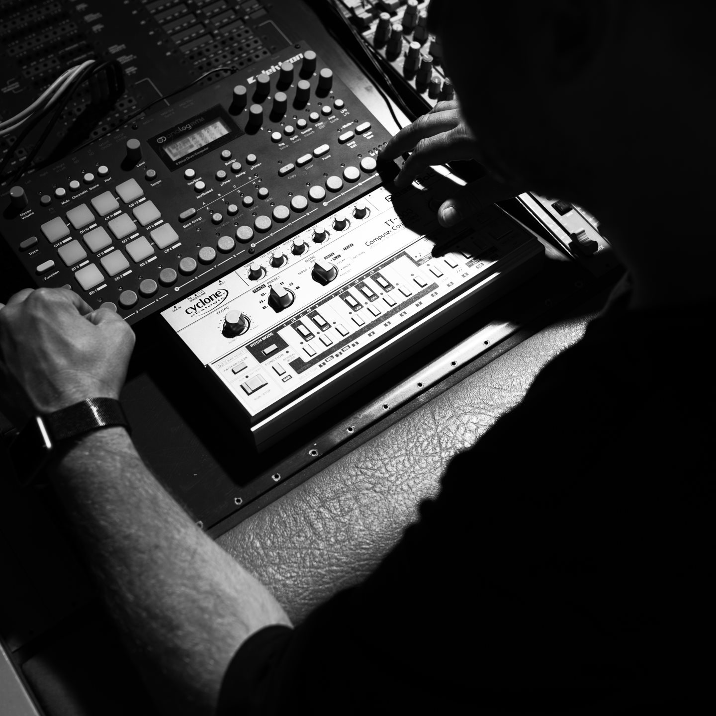 ADIN · Artist Profile