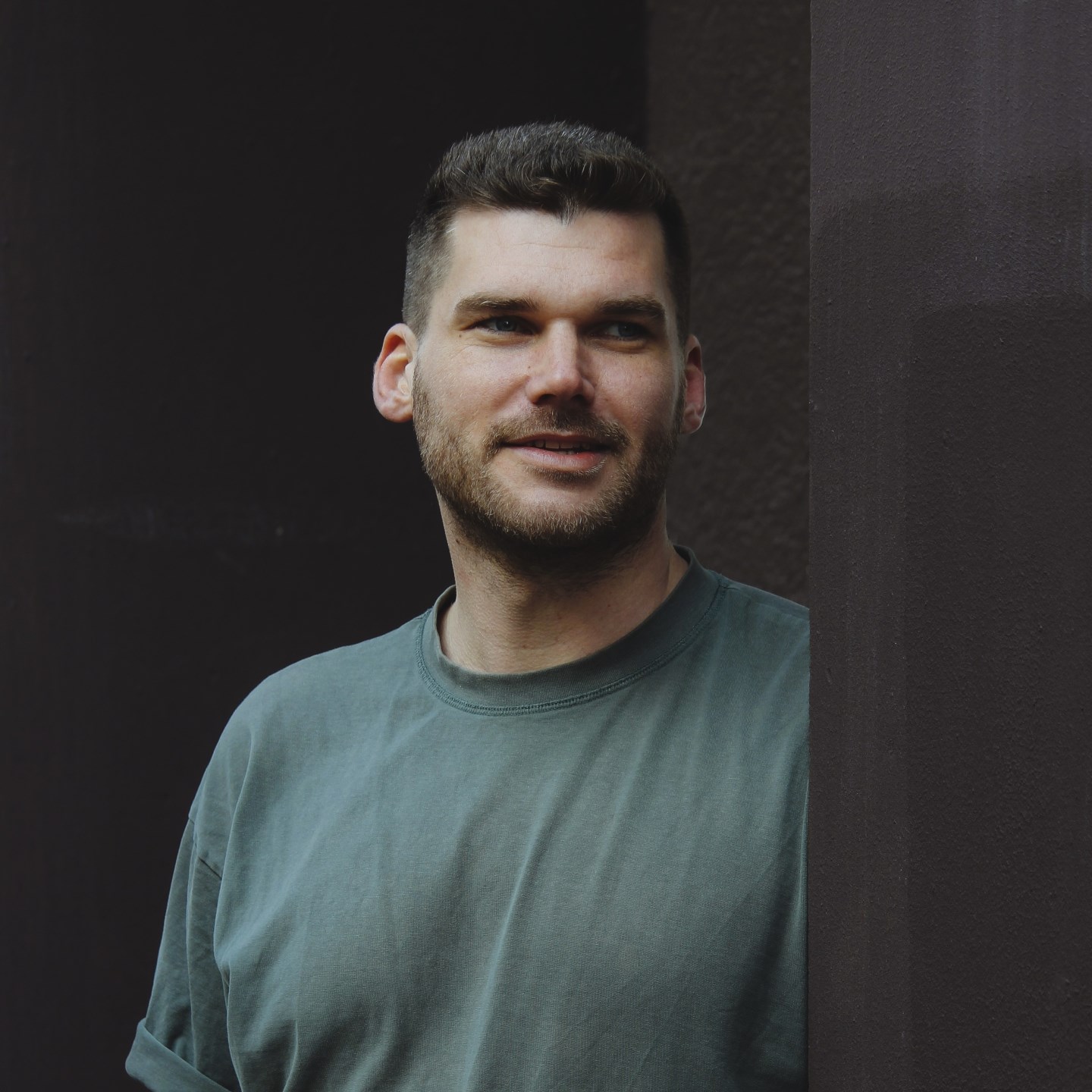 Adomani · Artist Profile