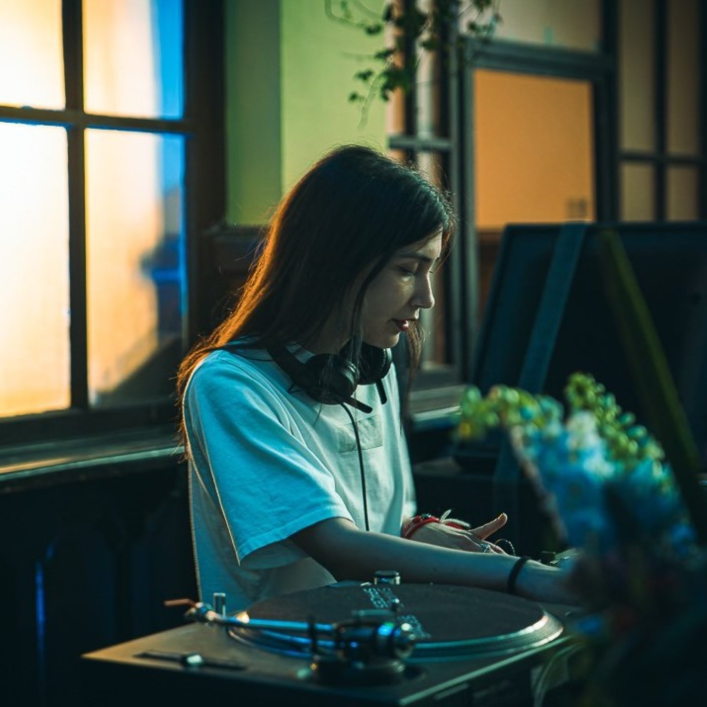 Adriana (3) · Artist Profile