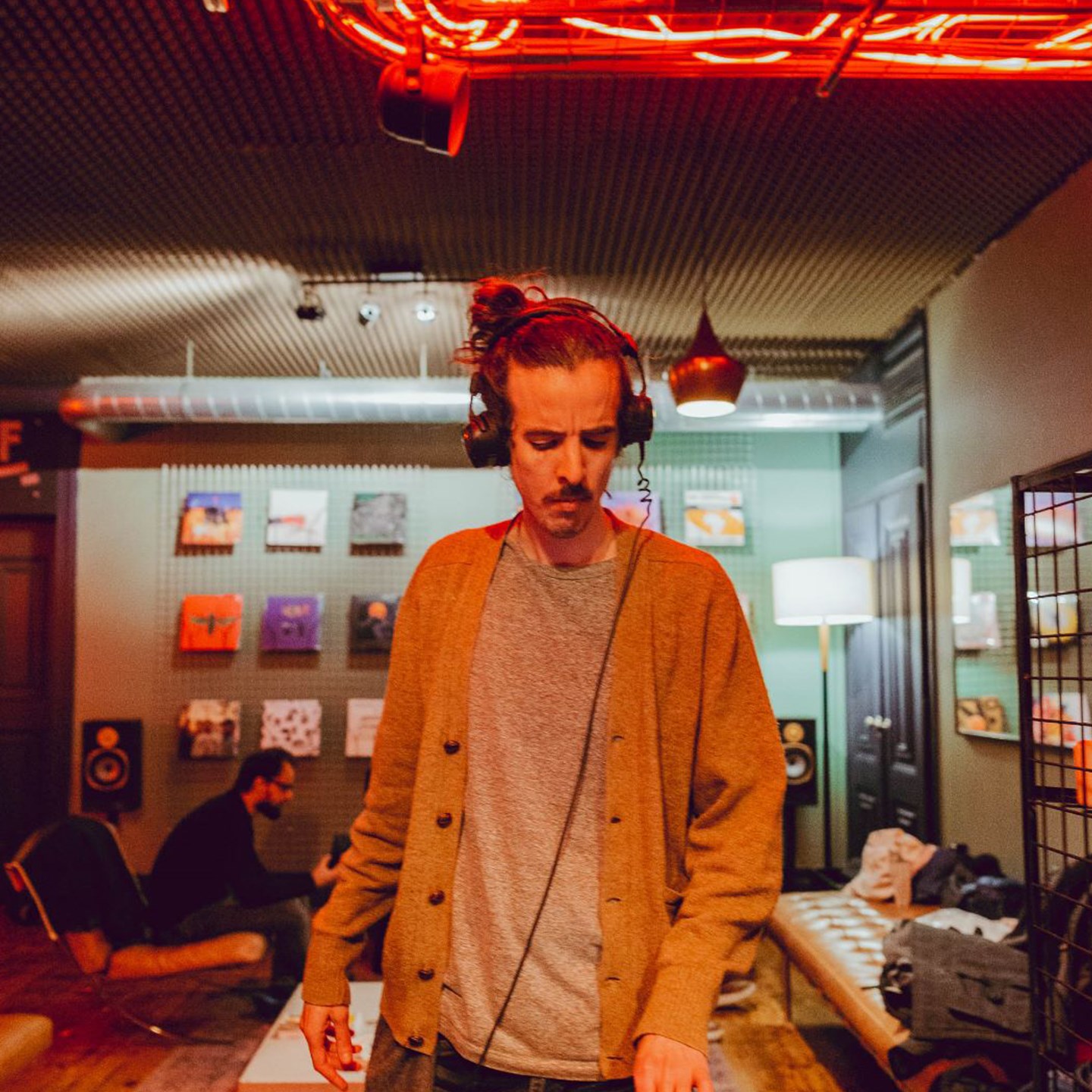 AlanJames · Perfil del artista