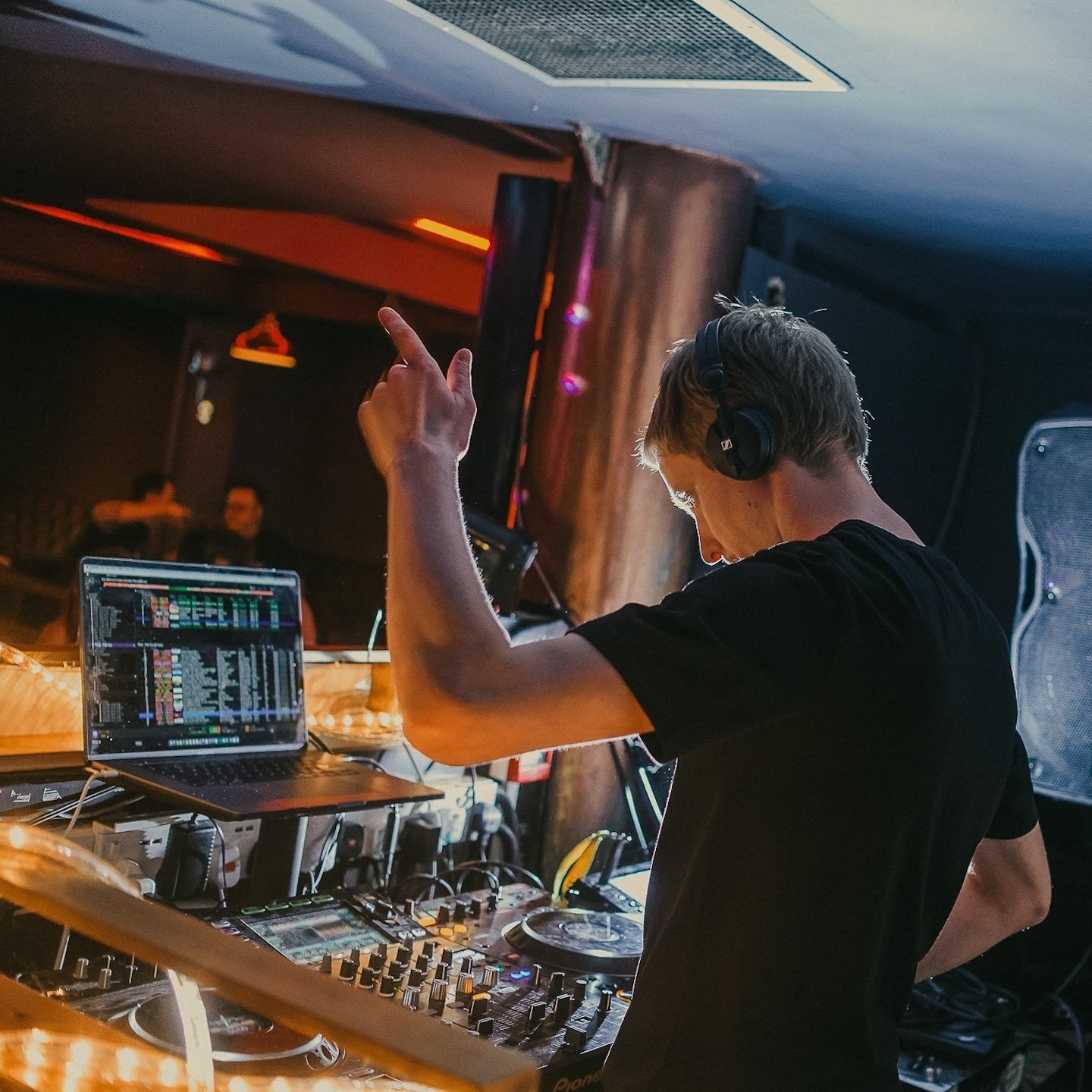 Alan Ruddick · Artist Profile