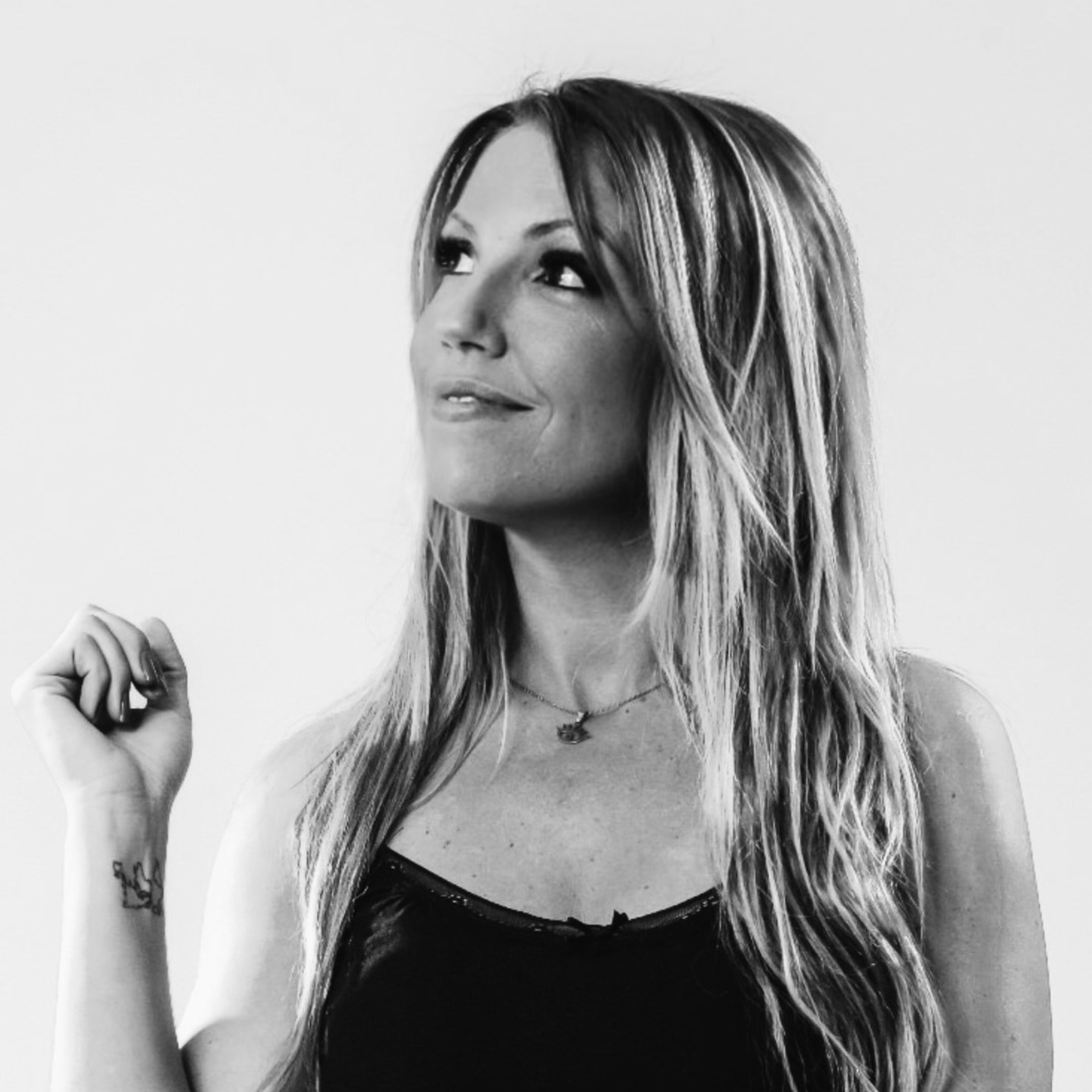 Alba DM · Artist Profile