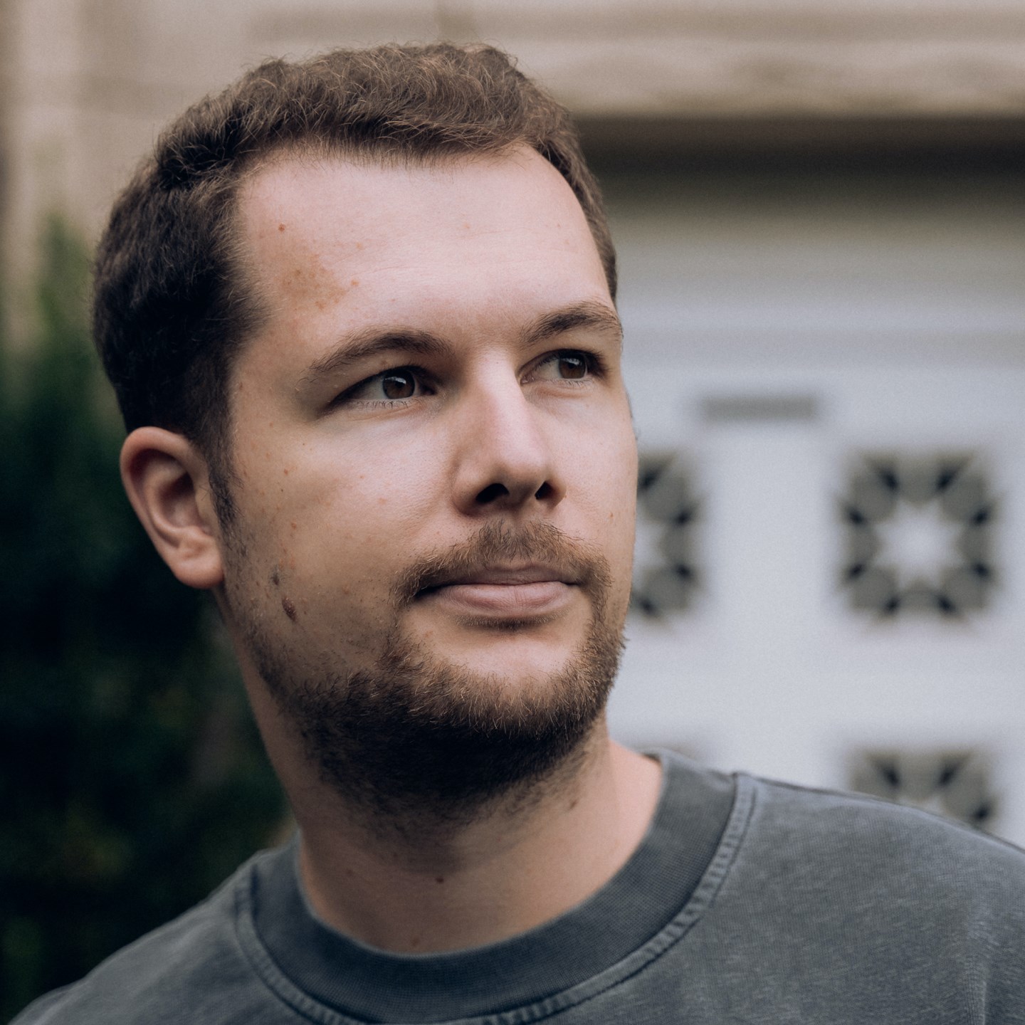 Alex Field · Artist Profile