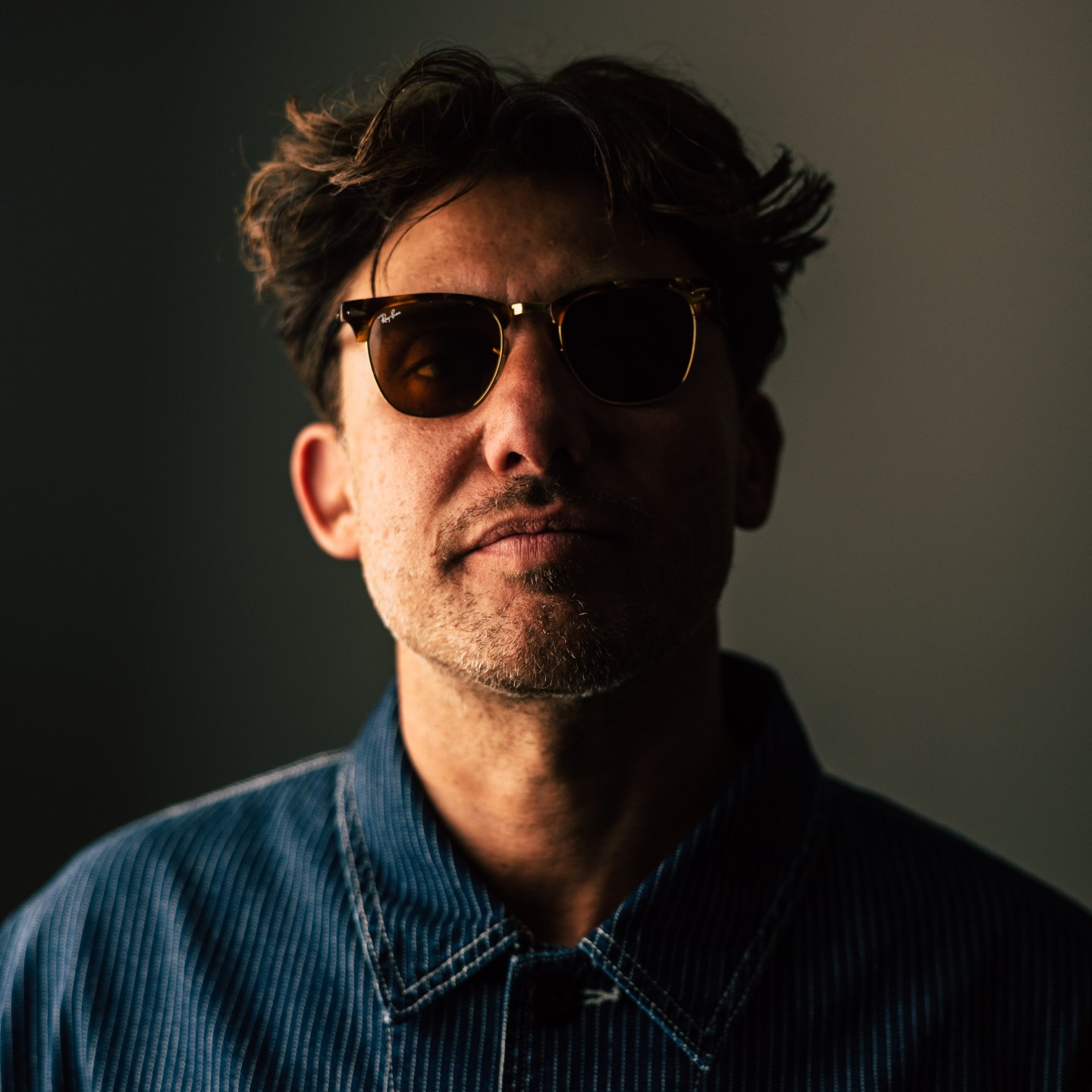 Alexis Raphael · Artist Profile