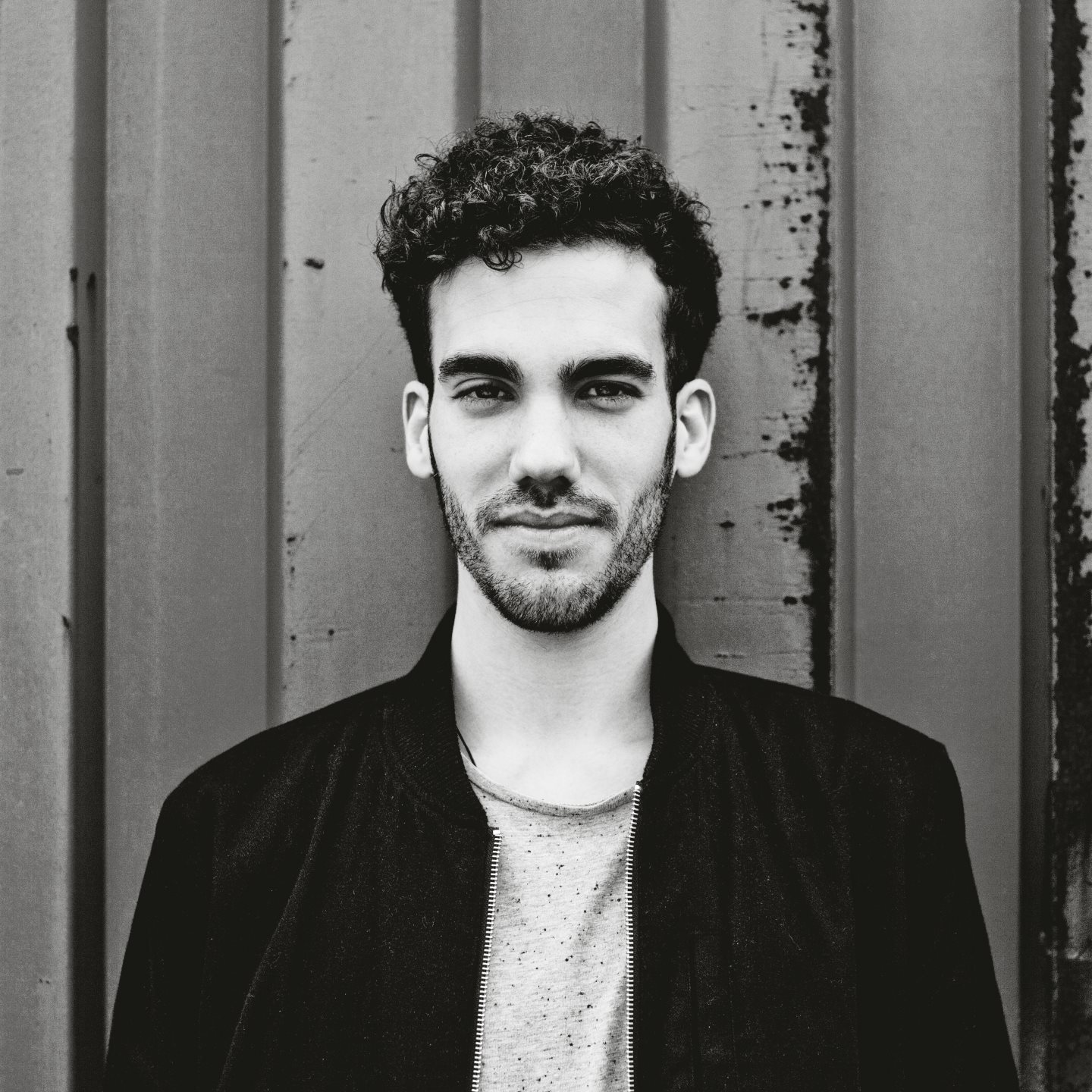 Alex Salvador · Artist Profile