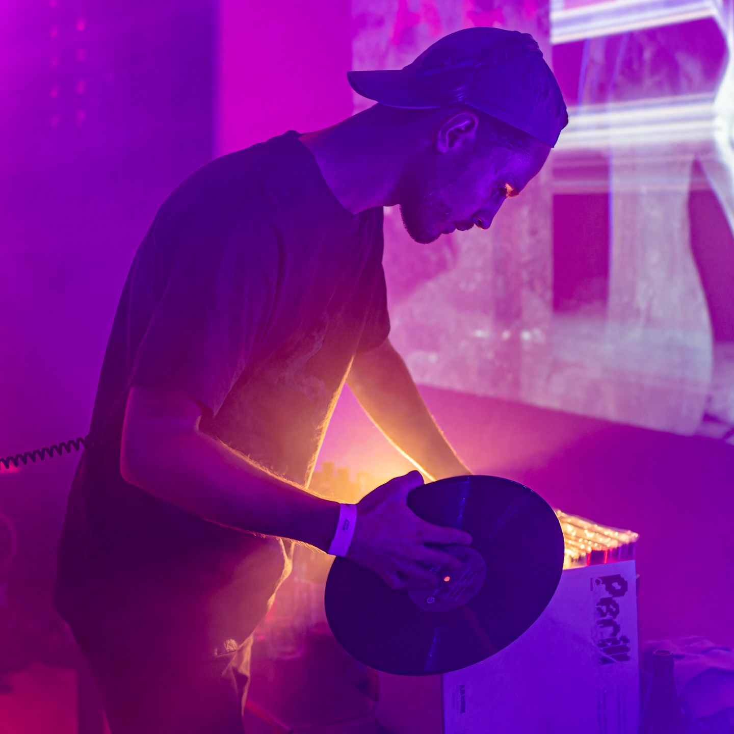 Alien Fugitiv · Artist Profile