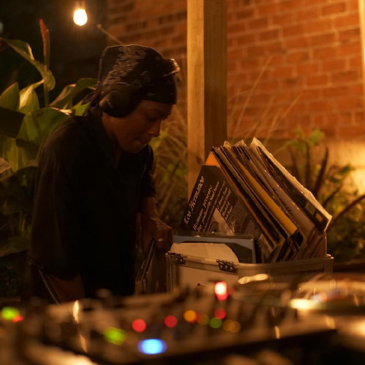 Ameera · Artist Profile