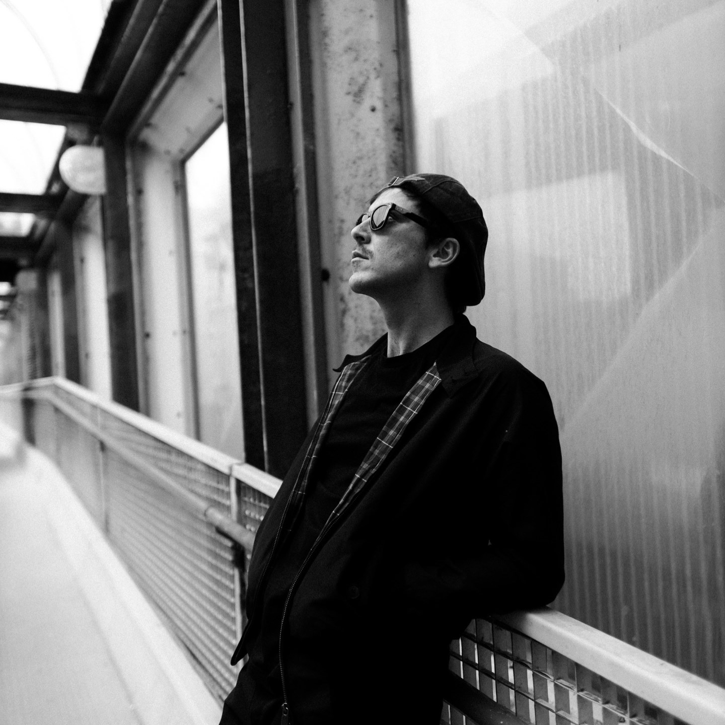 Andrewww · Artist Profile