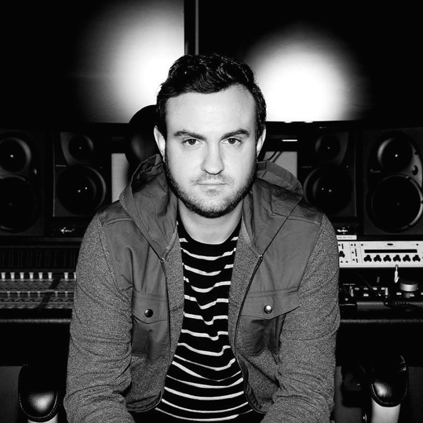 Andy Toth · Artist Profile