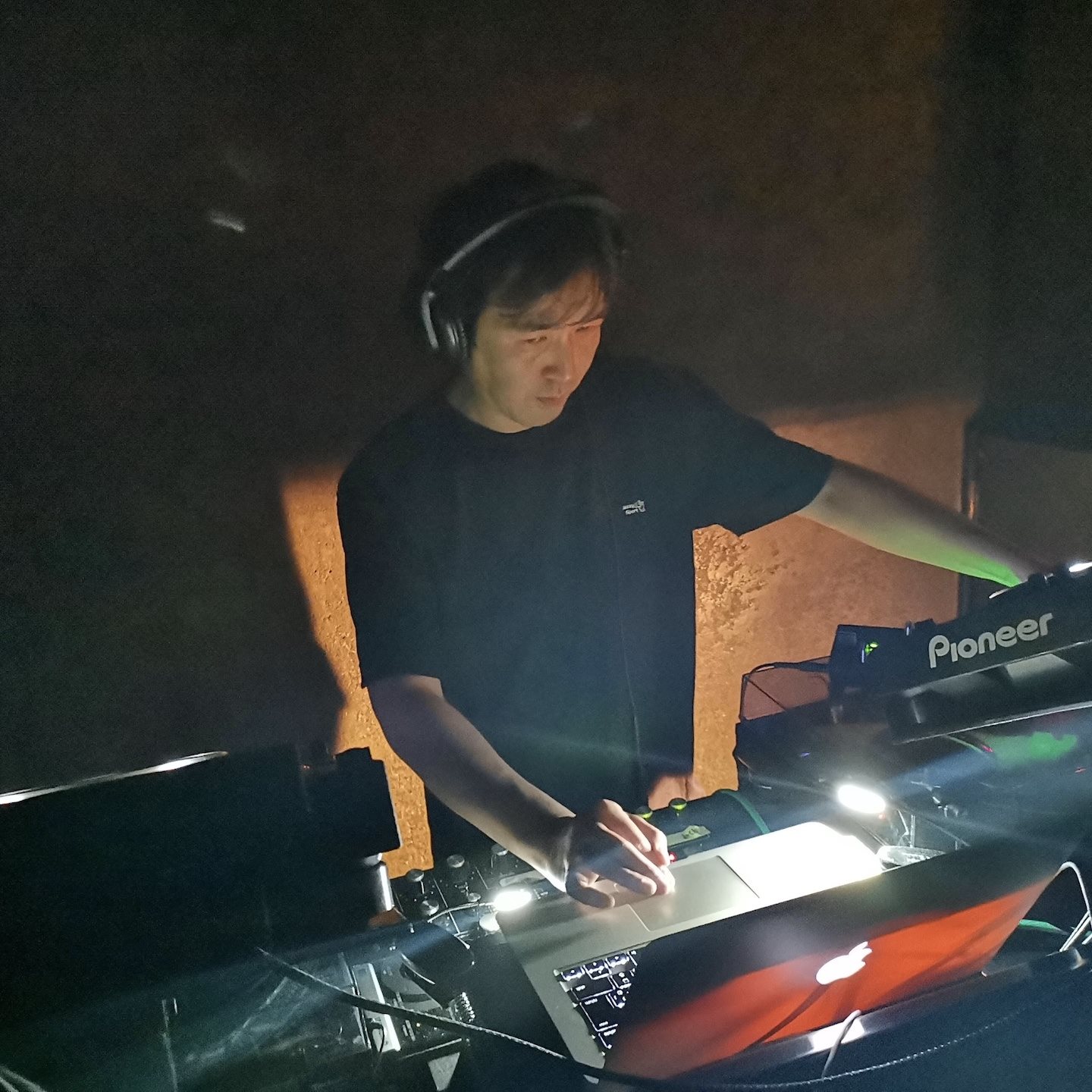 angelo · Artist Profile