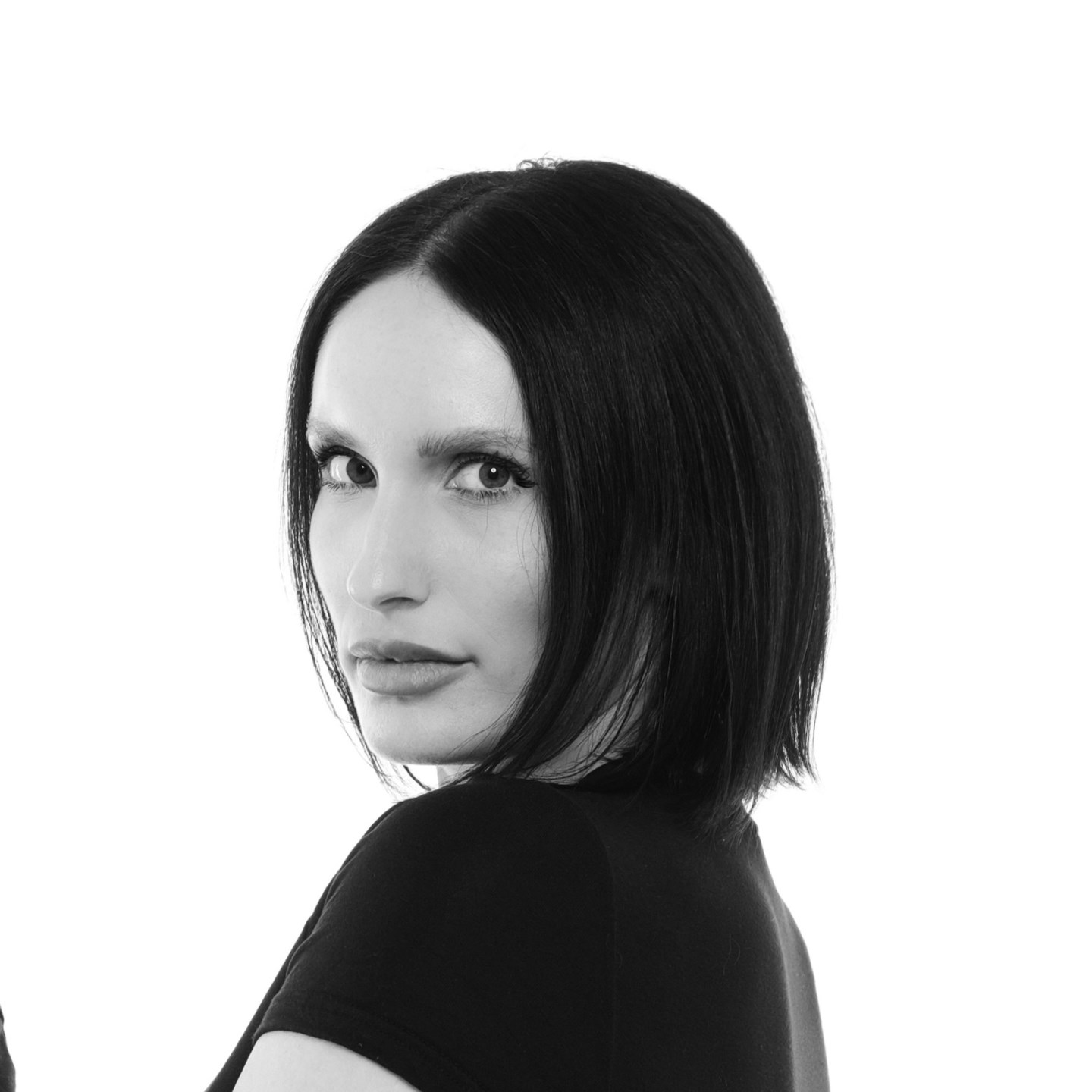 Anina Owly · Artist Profile