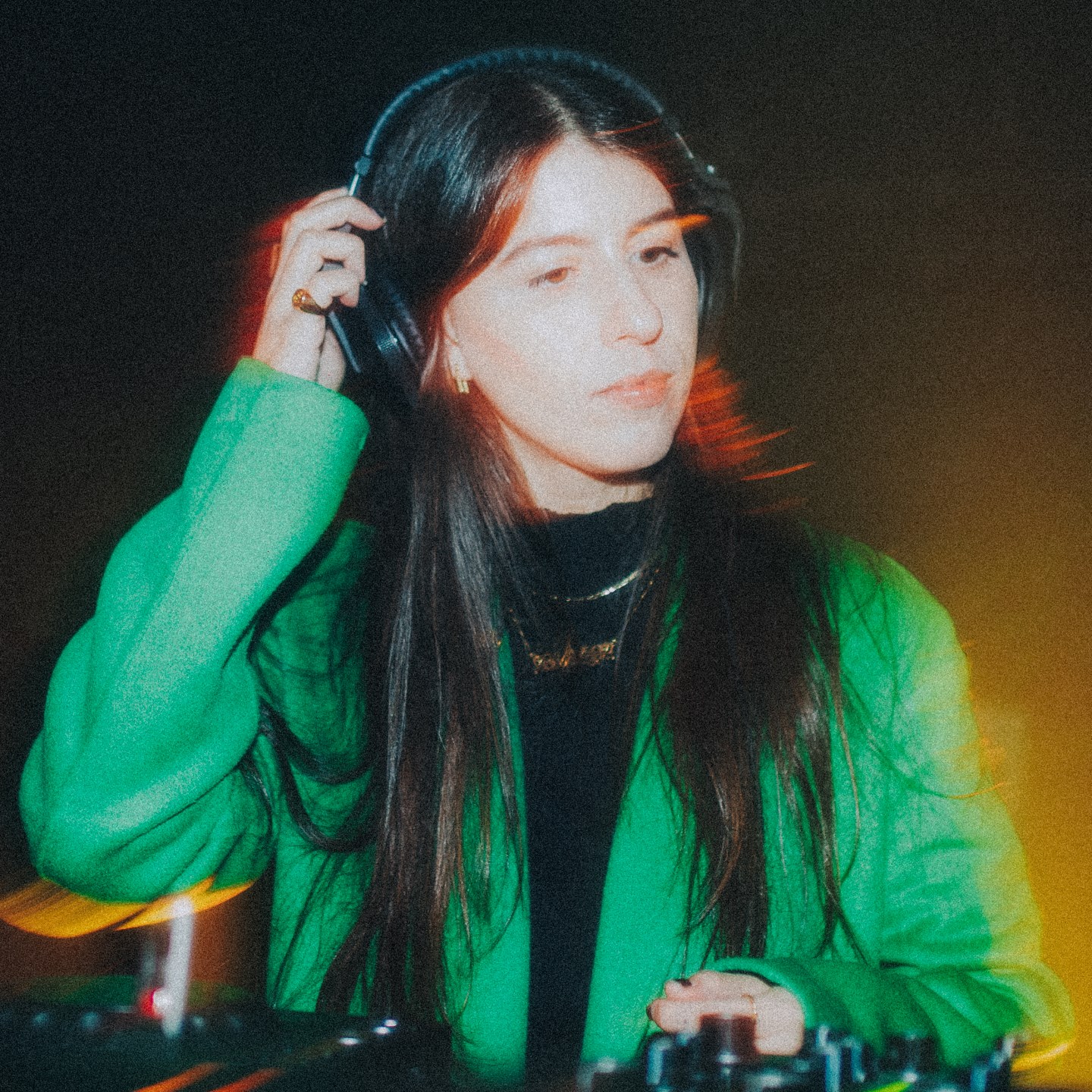 Arraya · Artist Profile