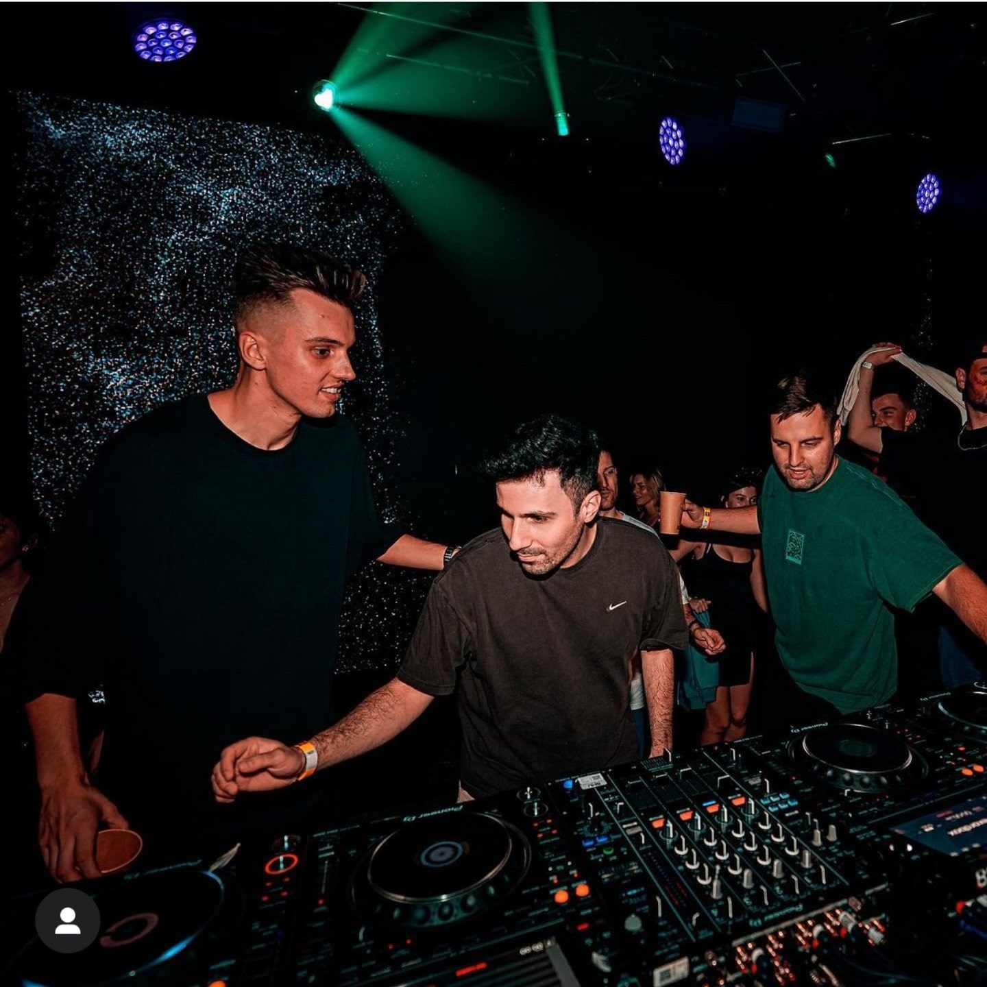 AWSM · Artist Profile