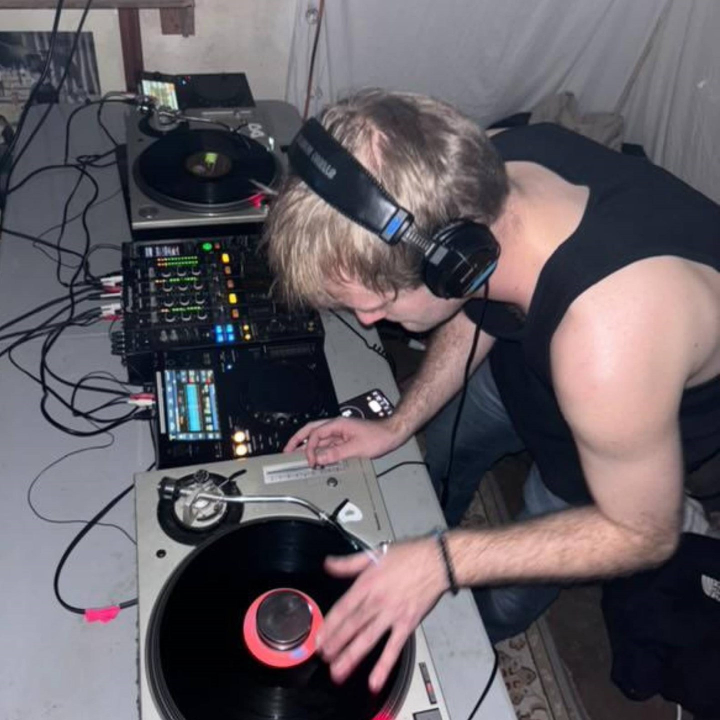 Beab · Artist Profile