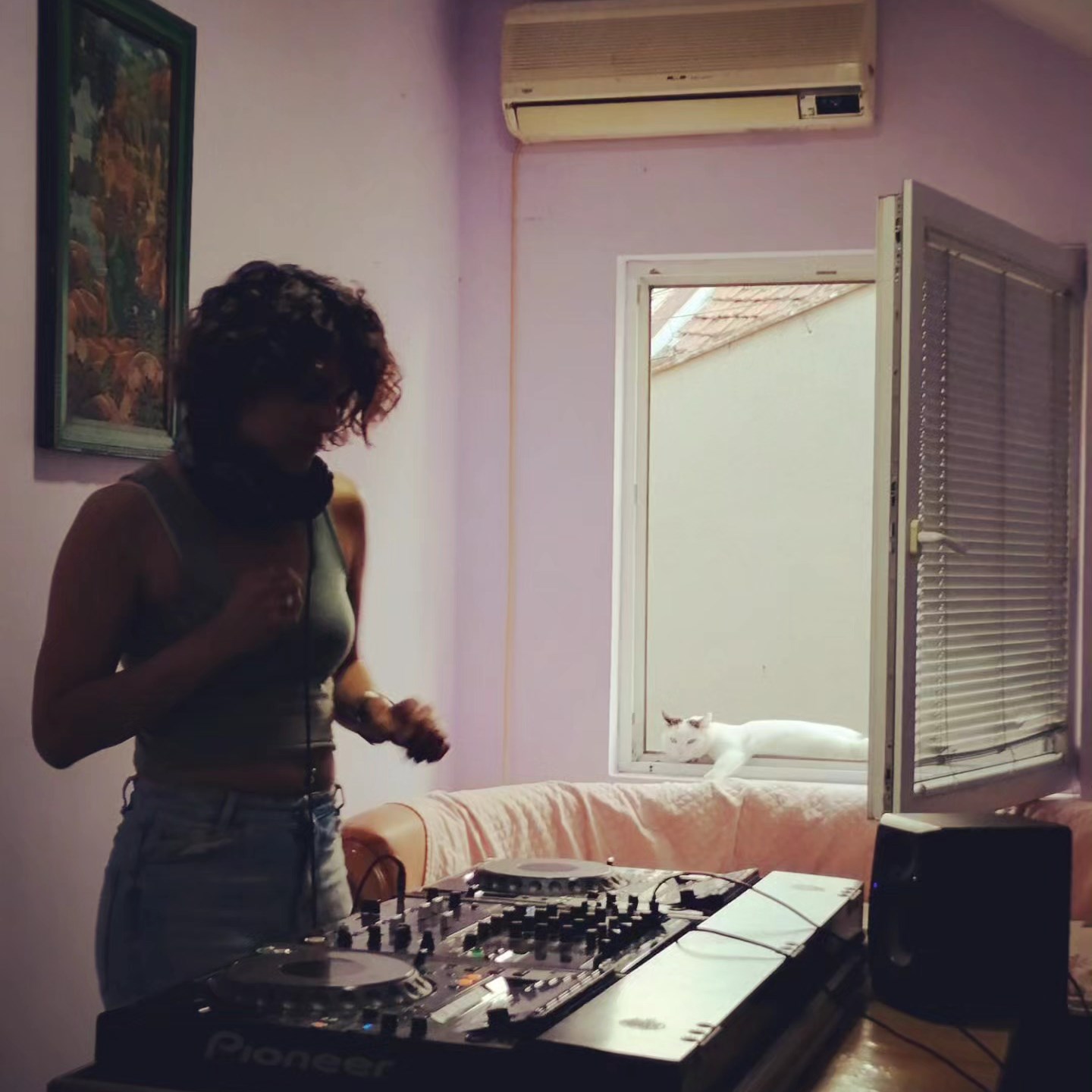 Bebé · Artist Profile