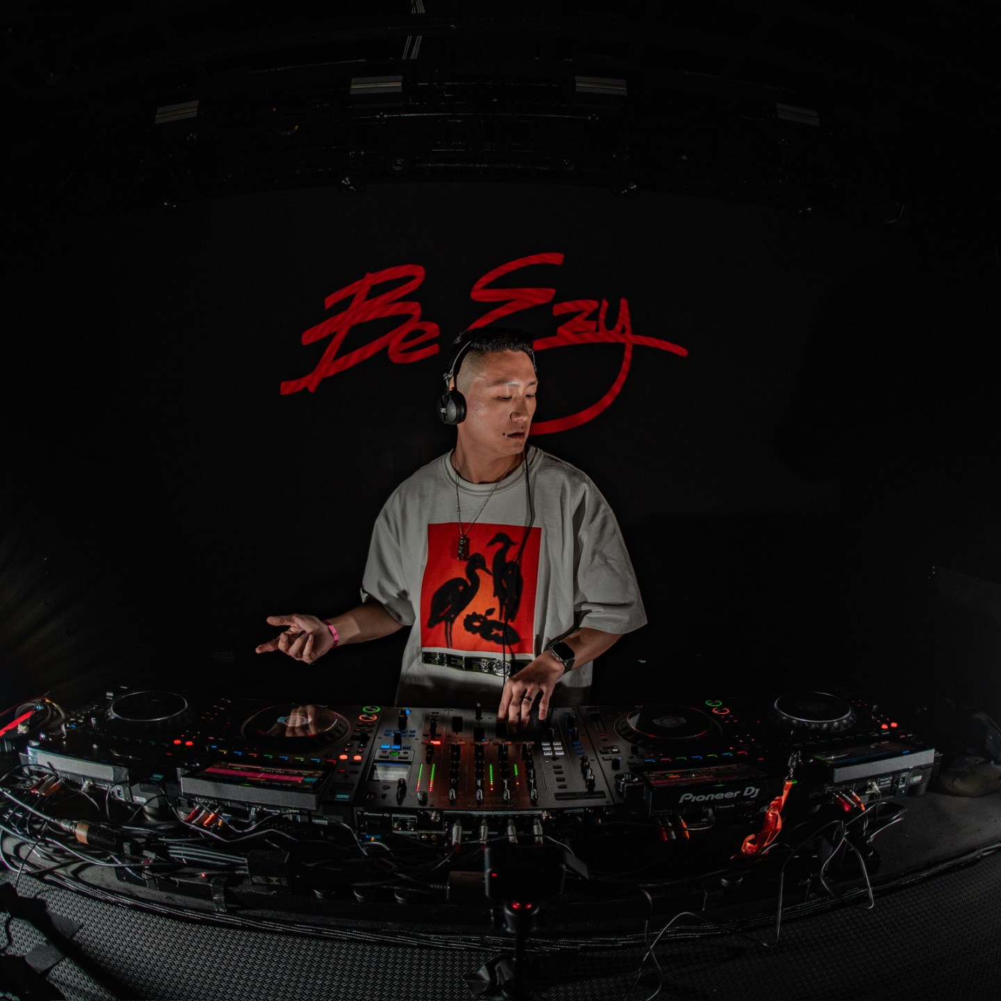 BE EZY · Artist Profile