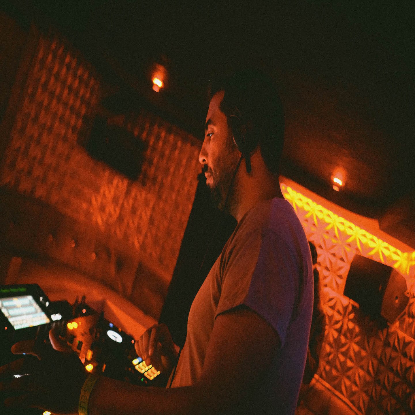 Bel Âge · Artist Profile