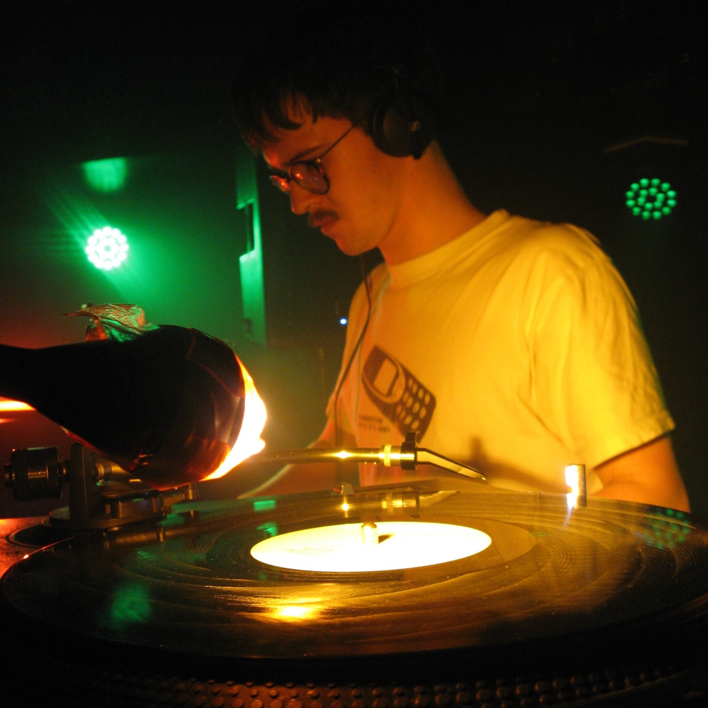 BLEEN · Artist Profile