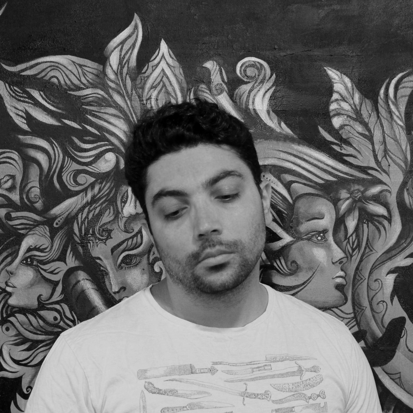Borzoo · Biography
