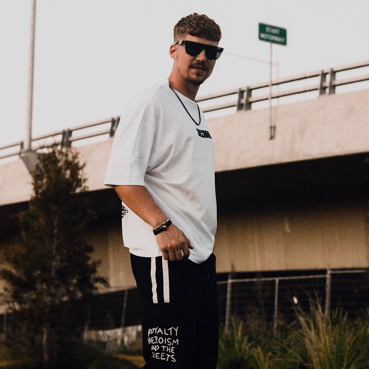 Bryan Ro · Artist Profile