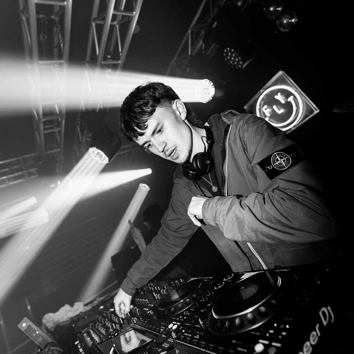 Cameron Riley · Artist Profile