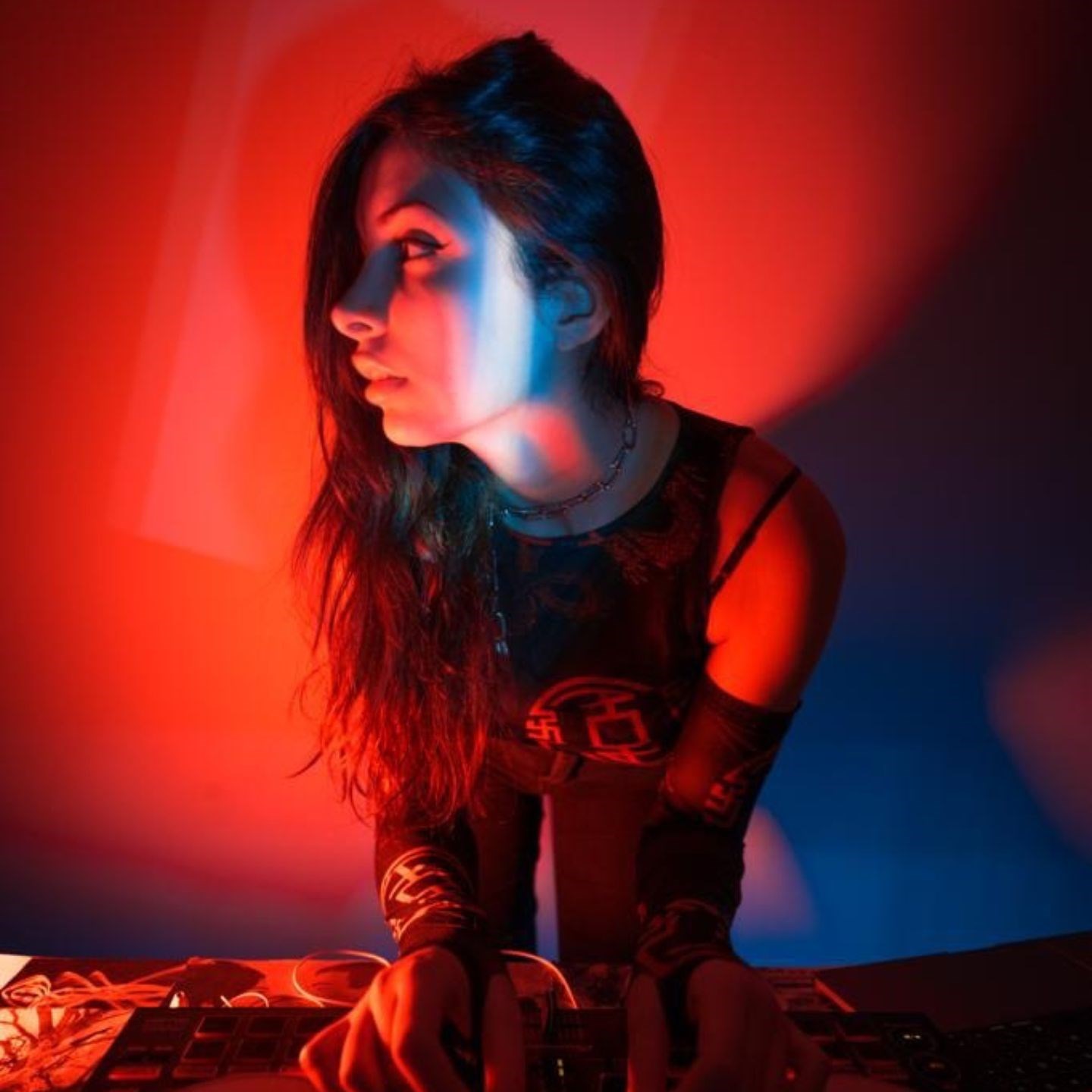 Cara Elizabeth · Artist Profile