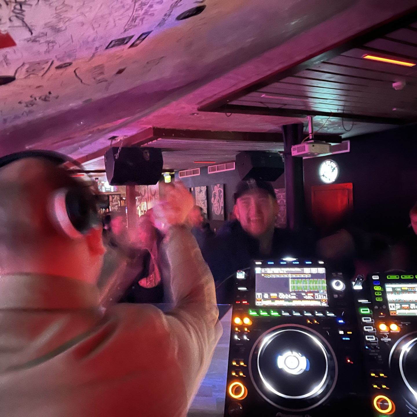 Carl Waller · Künstler*inprofil