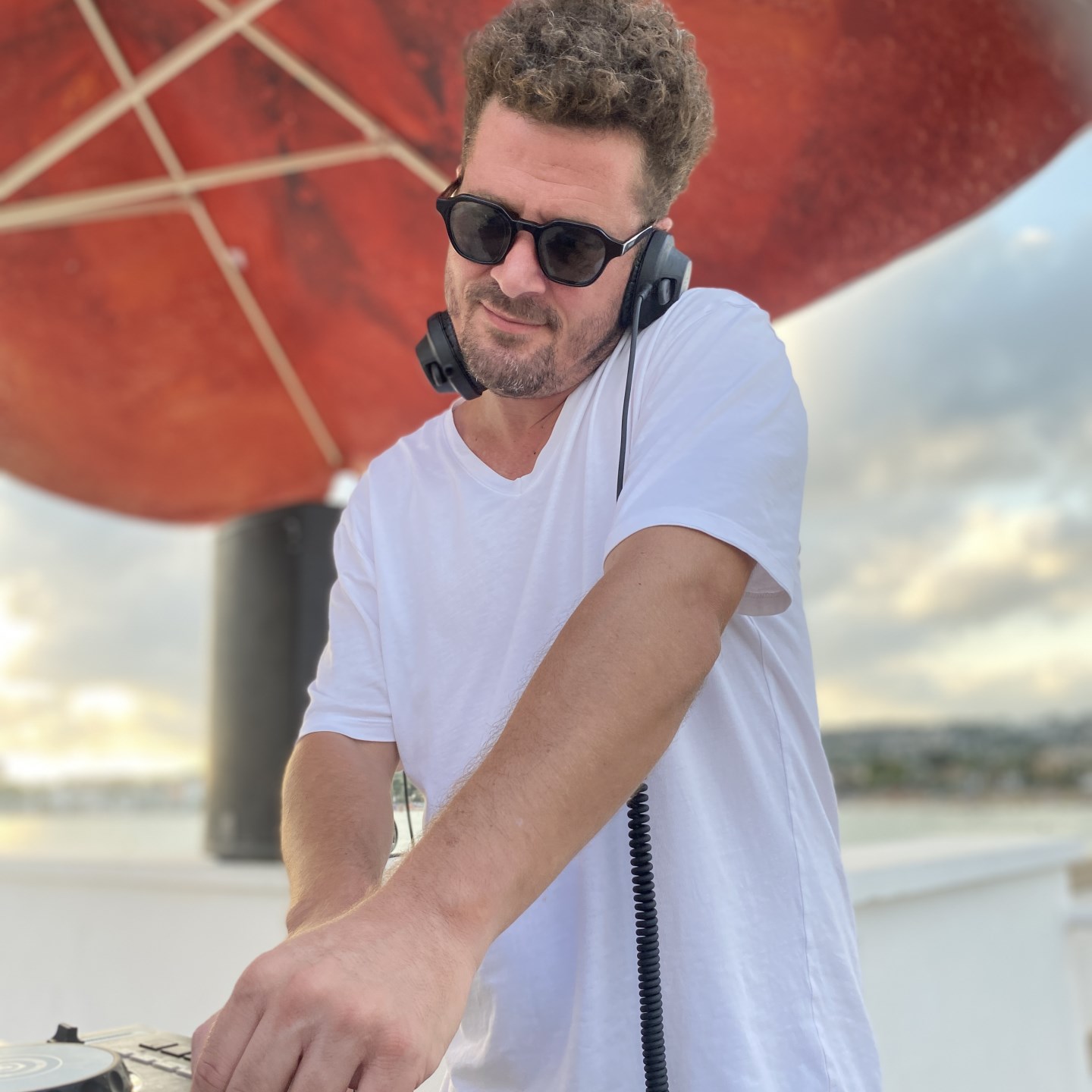 Cenin · Artist Profile